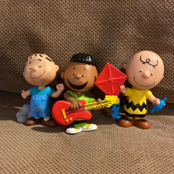 Peanuts | Toys | Charlie Brown Toy Set | Poshmark